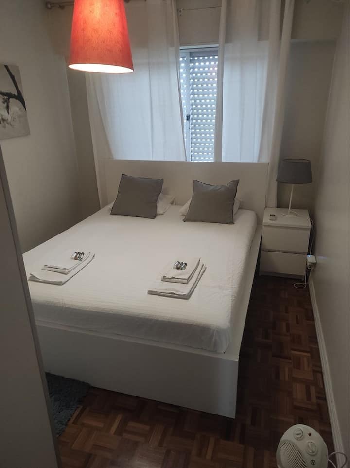 Spacious Contemporary 3bdr Apartment - Amadora