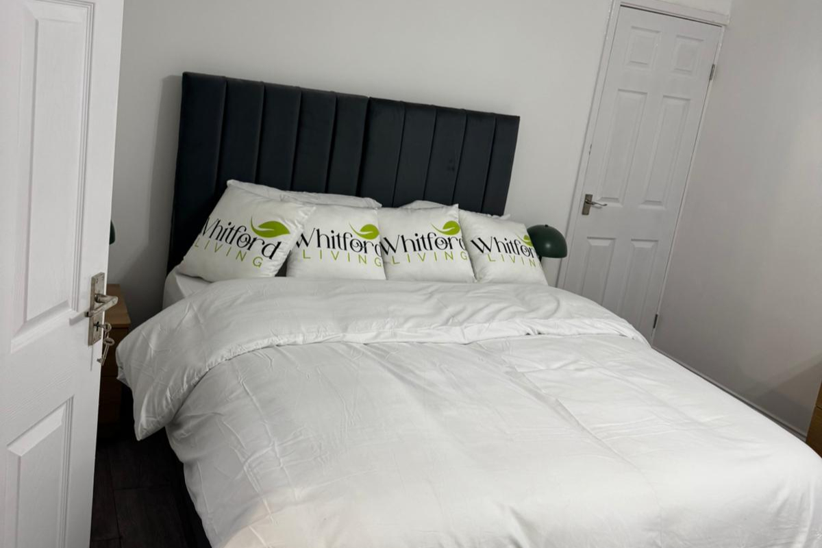 Bungalow - Sleeps 2 - Parking - Garden - Sunderland