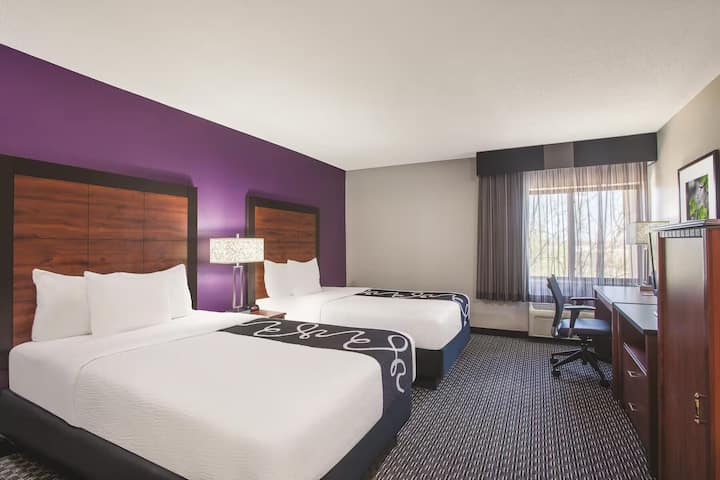 La Quinta Chapel Hill | 2 Doubles | Near Rtp - Chapel Hill, NC