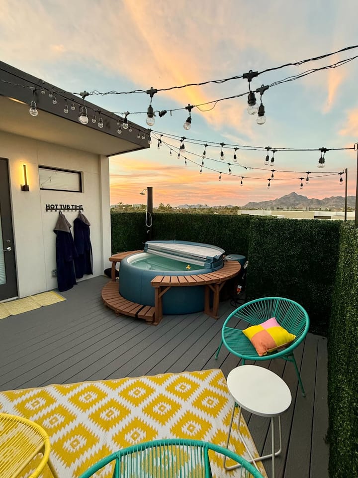 Luxe Arcadia Townhome Rooftop Hot Tub - Phoenix, AZ