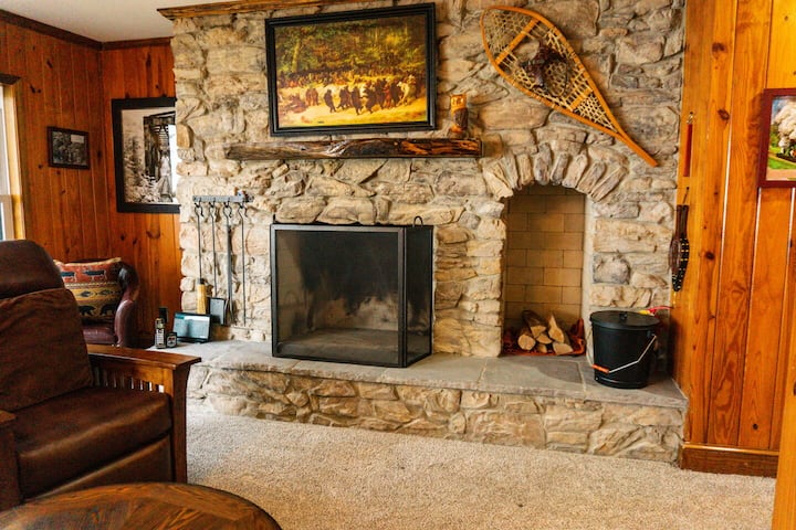 Stemwinder #8:3 Bedroom/3.5 Bath Slopeside - Snowshoe, WV