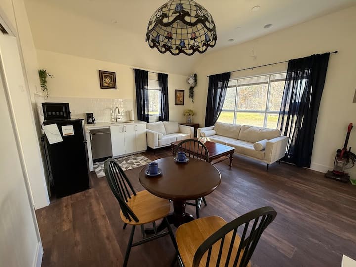 Cosy Cottage In Private Village 5-min To Mt Snow! - Mount Snow, VT