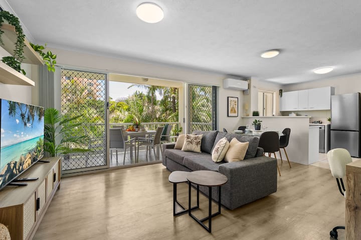 Family 2br 2min Beach Pool Wi-fi - Gold Coast