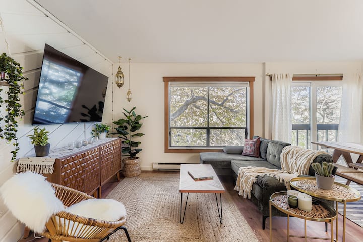 Idyllic West Boulder 2bdr Furnished Home - Boulder, CO