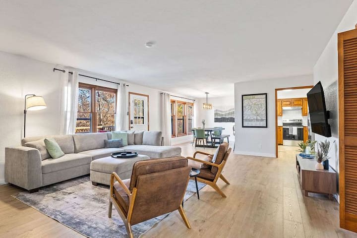 Tunnel Vision Trail House Bike In Bike Out - Bella Vista, AR