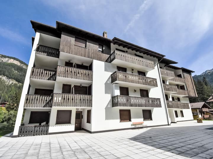 Des Alpes By Interhome - Pozza di Fassa