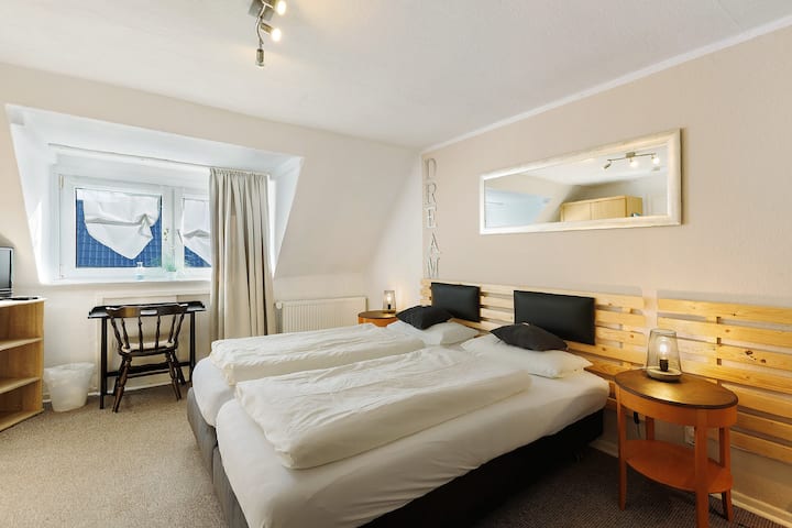 3_doppelzimmer Mit Zustellbett Nr 3 - Iserlohn