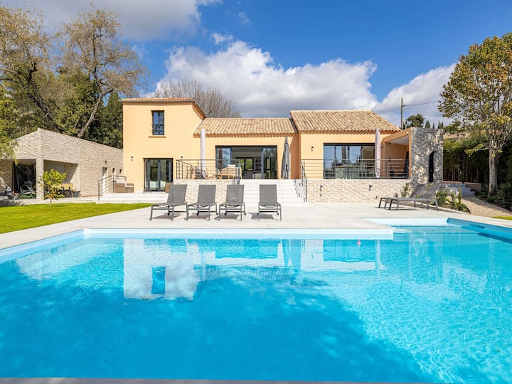 Villa Moderne Avec Piscine Chauffée Et Jardin - Mougins