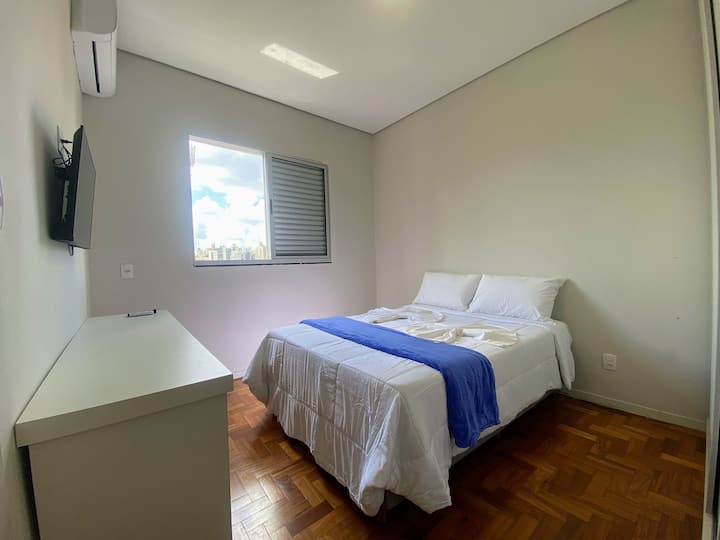 Apê No Prado C/ Varanda E Cozinha - Belo Horizonte