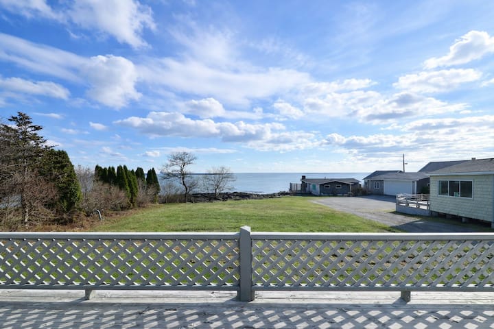 Gorgeous Ocean Views With Private Beach Access. - Harpswell, ME