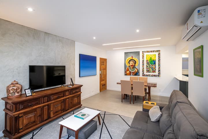 Ipanema • Renovated 3br Beachside Apt - Brasil