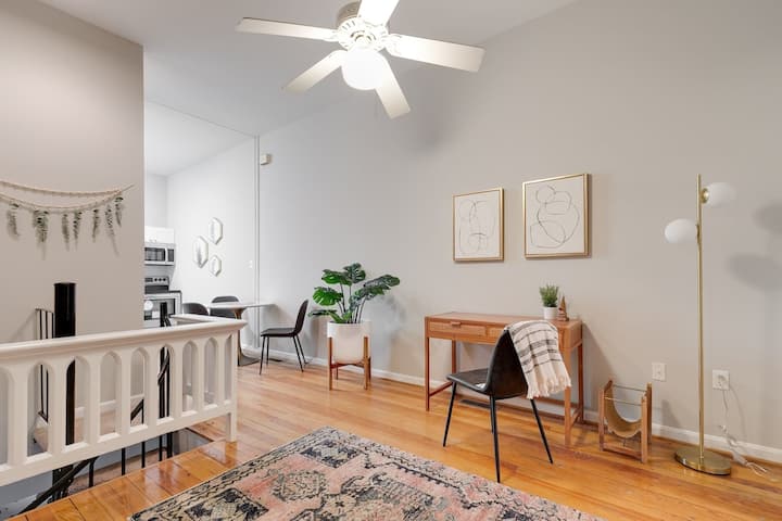 3 Level Unit In Downtown Fredericksburg - Fredericksburg, VA