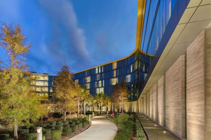 Hearing Accessible | 2 Queen Beds | Near Uf Campus - Gainesville, FL