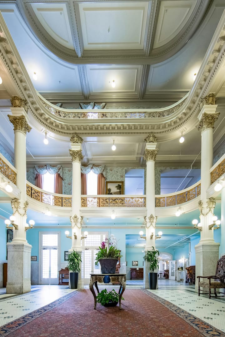 Charming King Room In The Heart Of San Antonio - San Antonio, TX