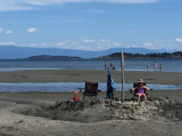 Tanglewood 19 Is Steps To The Ocean! Located Ocea - Parksville