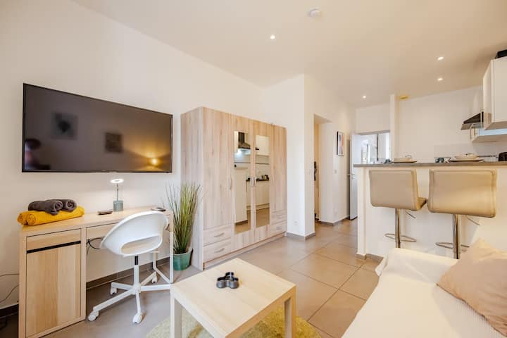 Le 55, Studio Moderne éQuipé - La Garde