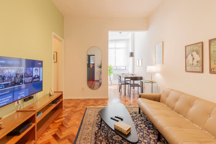 Spacious And Comfortable On Copacabana Beach - Copacabana