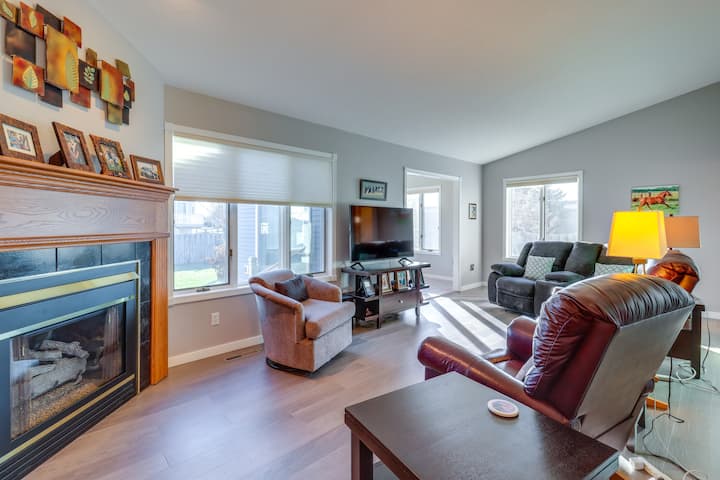 Work & Play: Pet-friendly Fargo Home 6 Mi To Dtwn - Fargo, ND