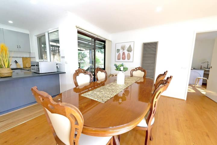 Stayau Hallam 4brm Retreat W/parking & Wifi - Dandenong