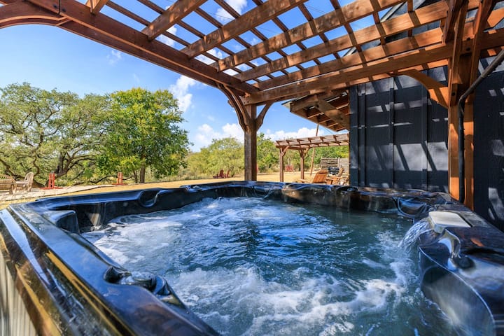 An Unforgettable Blend Of History And Whimsy! - Fredericksburg, TX