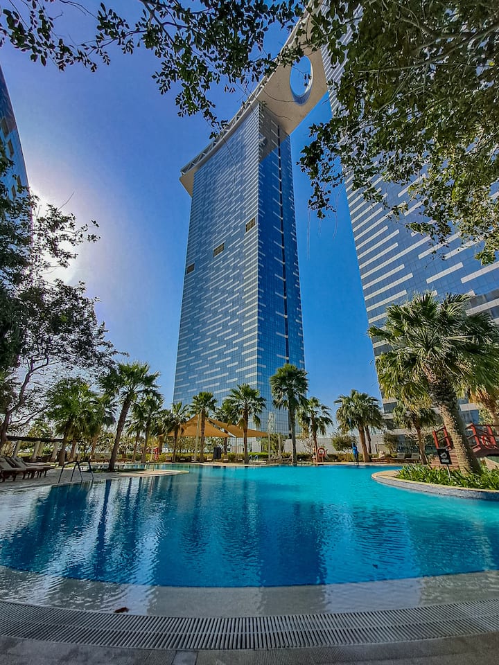Desert Key Premium Gem In Gate Tower - Pool & Gym - Abu Dhabi