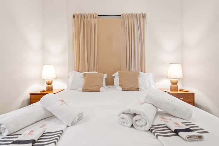 Casa Rosa, Frontline Beach House - Sotogrande