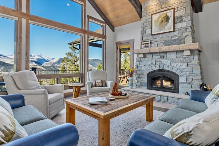New Build | Hot Tub | Luxury Furnishings | Views - Estes Park, CO