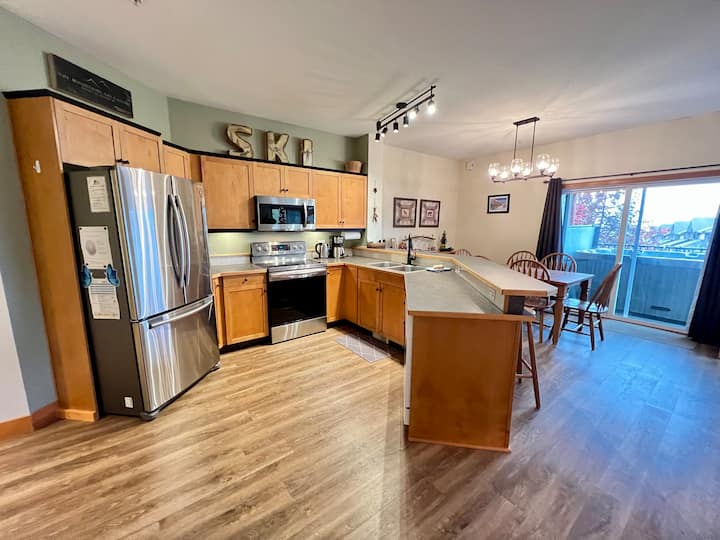 Kar's Crown Jewel: Direct Slope & Adventure Hub-b3 - Kimberley, BC, Canada