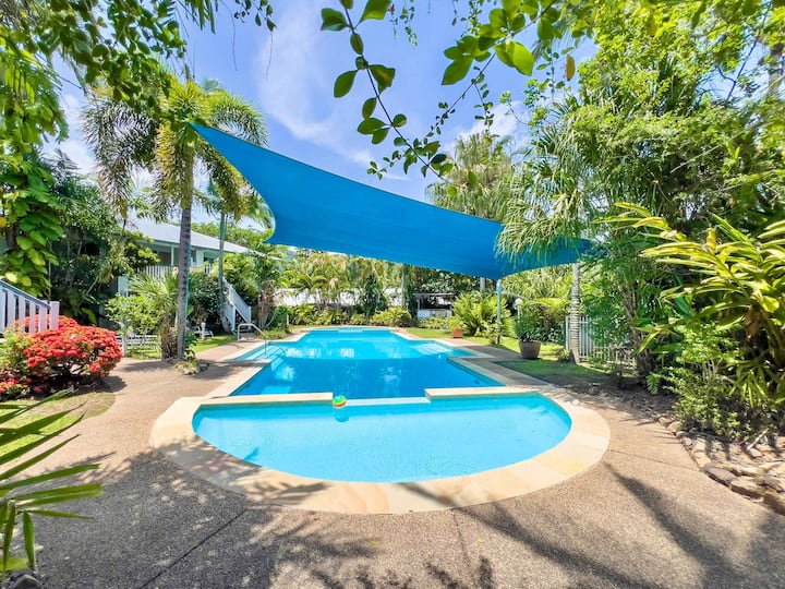 Mango Palms - Airlie Beach