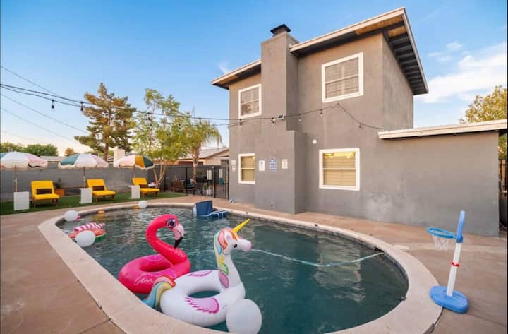 5br With Pool & Backyard Paradise|sleeps 13 Guests - Phoenix