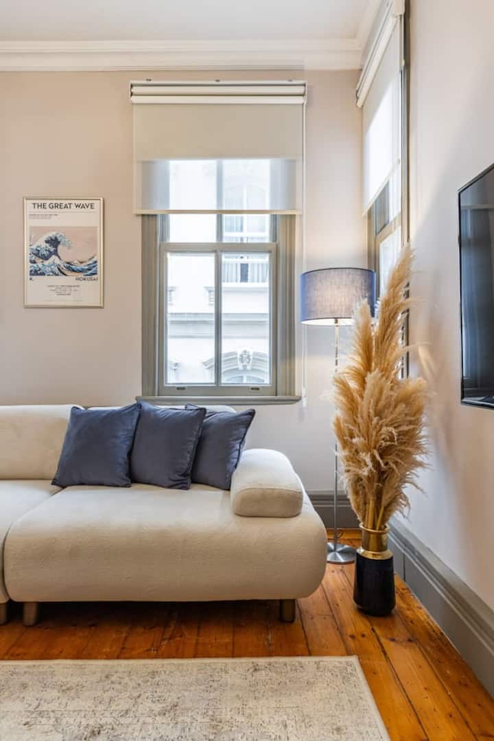 Galata’s Glow – Stylish & Luxurious 3br Apartment - イスタンブール