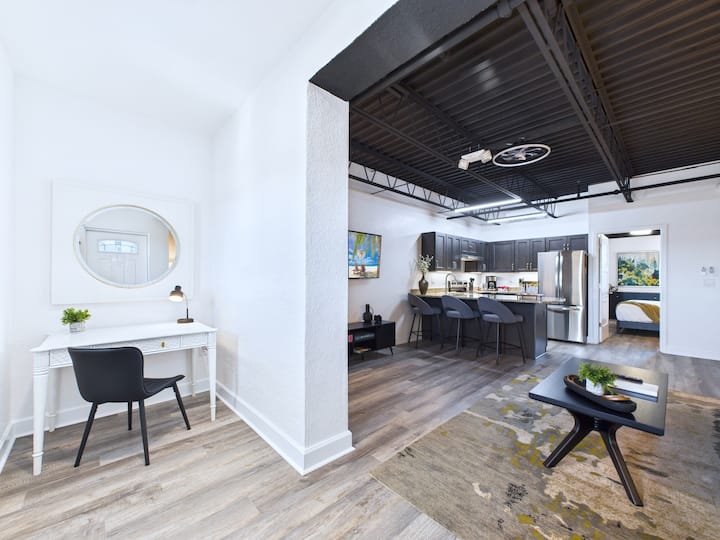 Bright Modern Loft By Port & Beaches -Unit 206 - Cape Canaveral, FL