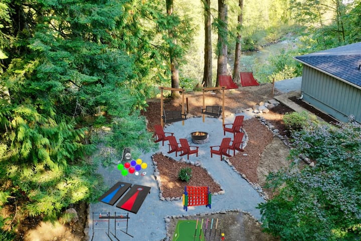 Views! Delux Game Room. Hot Tub. Firepits. Sauna. - Oregon