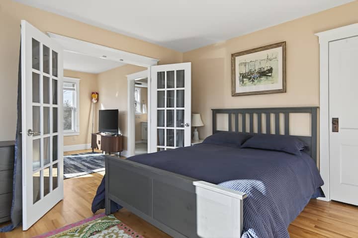 Coastal Apartment: Mins To City And Beaches - South Portland, ME