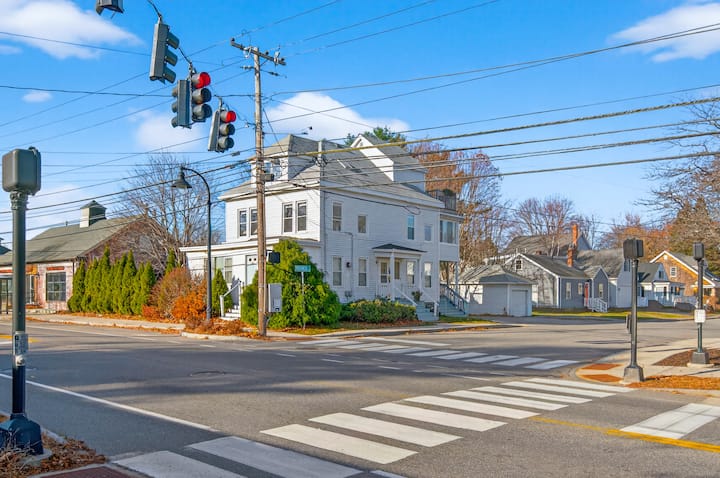The Coastal Connection - South Portland, ME
