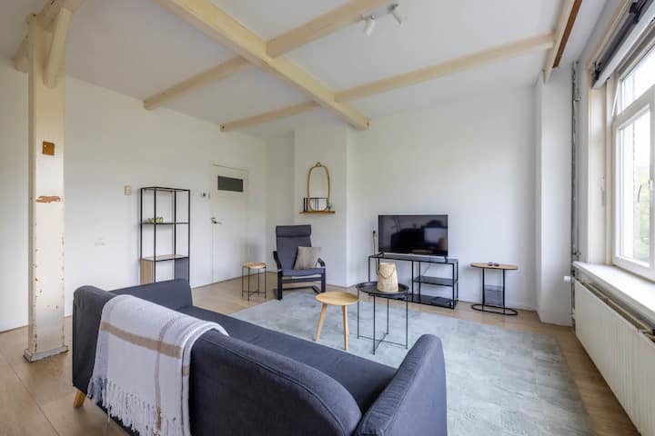 Budget-friendly Apartment In The Heart Of The City - Rotterdam