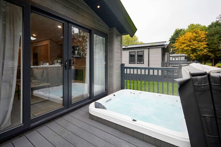 Host & Stay | Wag Tail Lodge - Pocklington