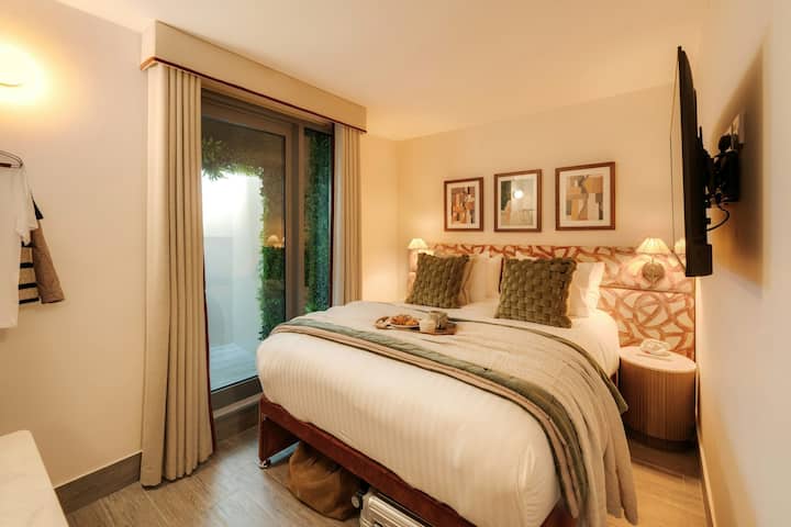 Tower Bridge | Room (Lgf) - 