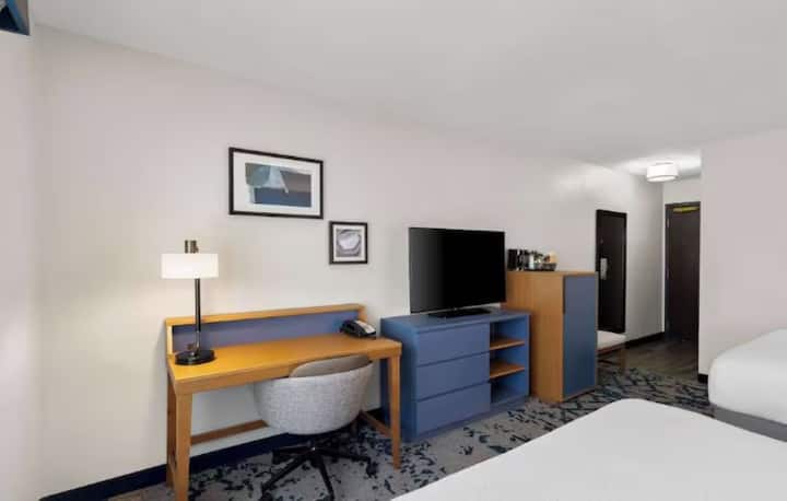 Stay Near Lsu Lakes W/ Free Breakfast - 4 Units - Baton Rouge, LA