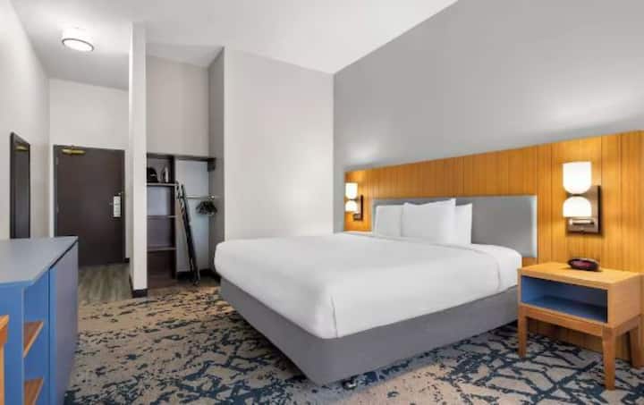 Family-friendly Lodging Near Museums And Zoo - Baton Rouge, LA