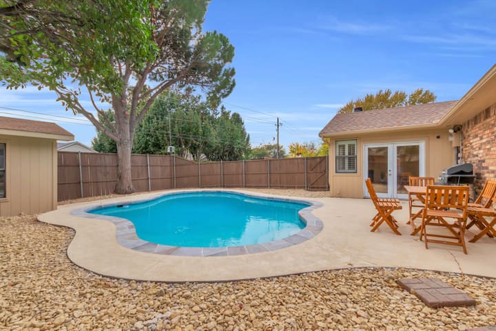 The Colony 3br Oasis W/ Hot Tub + Pool, Game Room - The Colony, TX