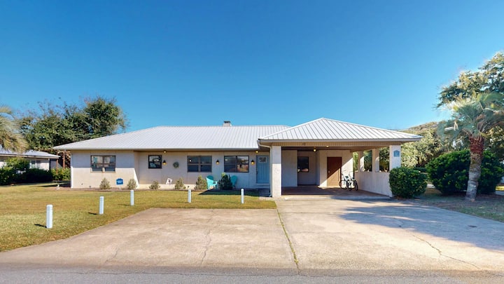 Americana Beach 4 Bedrooms, 3 Bathrooms - Jekyll Island, GA