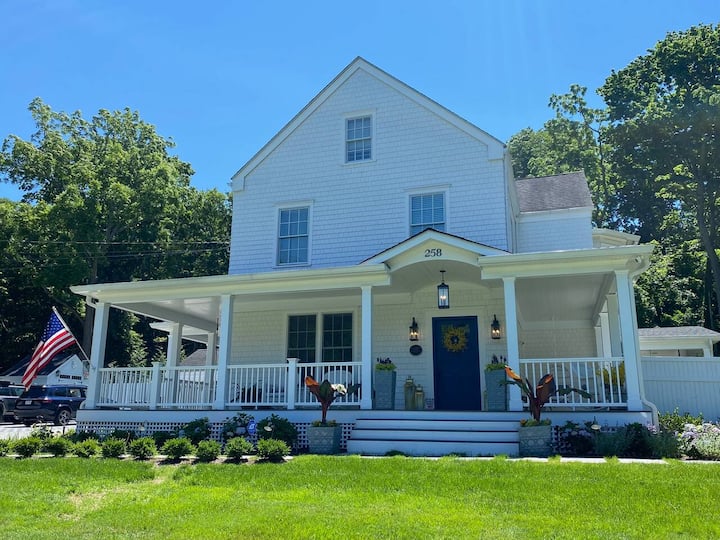 Harbor House Stony Brook Village - Port Jefferson, NY