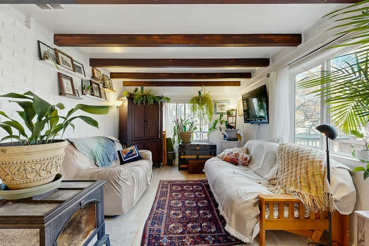 1br Home W/ Full Kitchen, Wifi & Great Location - Durango, CO