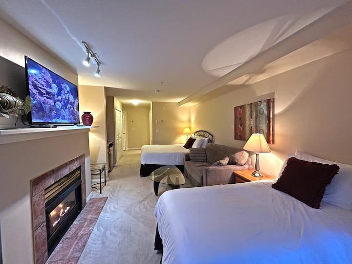 Cozy Studio W/ Fireplace & Bbq | By Airport & Ubco - Kelowna