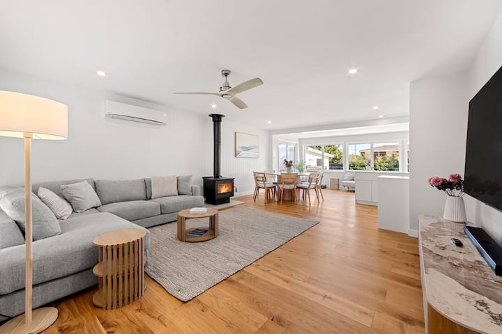 Salthaus - Pet Friendly With Fireplace - Shoalhaven Heads