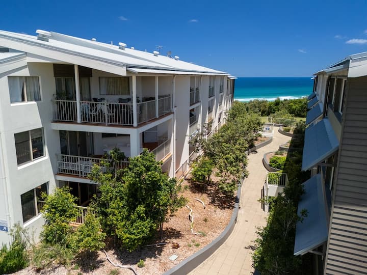 Resort Retreat – Walk To Beach – Sleeps 6 - Moreton Island