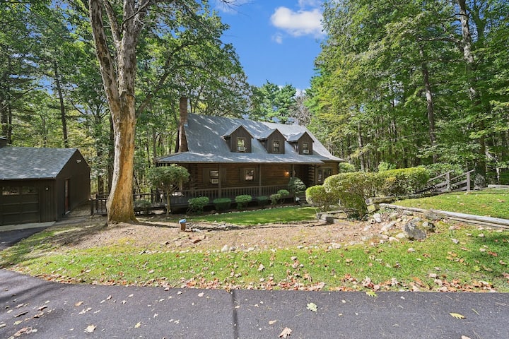 Cushing Home | Family Cabin Near Wachusett Mtn - Ashburnham, MA