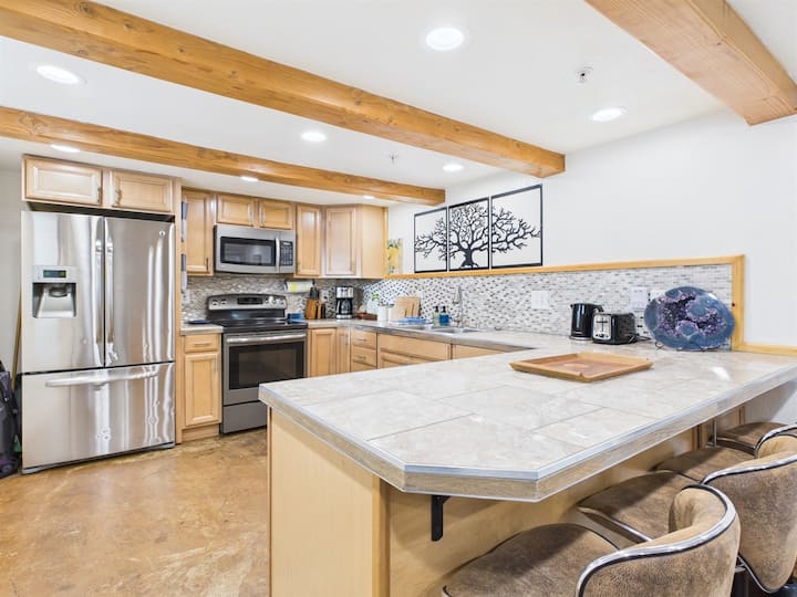 1br Near Capitol & Downtown – Walk Everywhere - Juneau, AK