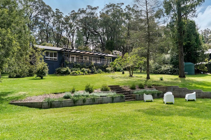 Woodland Sanctuary - Mini Golf, Fire Pit, Wineries - Red Hill